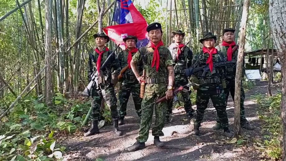 KNU တပ်မဟာ(၄)နှင့် ကော်သူးလေအာမီ-KTLA တို့ နှစ်ဖက်တိုက်ပွဲဖြစ်ပွားပြီး ကျဆုံးမှုရှိခဲ့ | နိုင ...