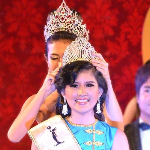 Miss Mon State အလှမယ်ရွေးချယ်ပွဲတွင် ဇင်ရတီလင်း သရဖူဆွတ်ခူး | နိုင ...