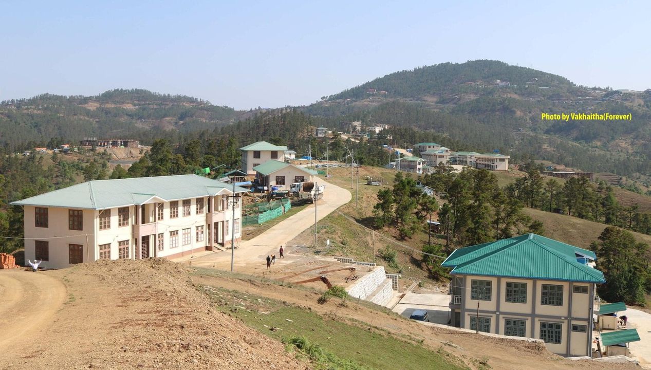 ချင်းကျောင်းသား သူတွေအဓိကတက်နေတဲ့ တက္ကသိုလ် ကောလိပ်တွေ မတည်ငြိမ်မှူကြောင့် ကျောင်းမဖွင့်လှစ်နိုင