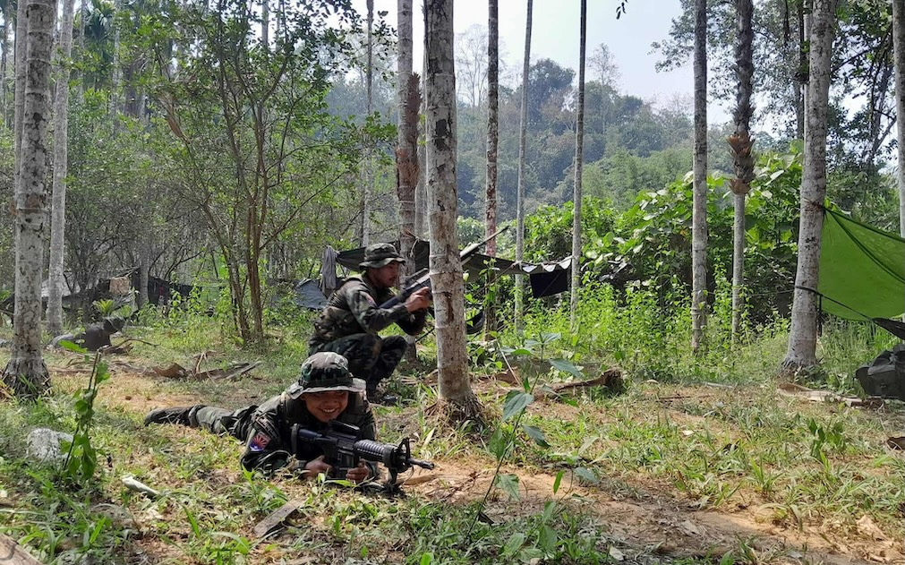 Junta-BGF coalition battles KNLA for control of southern Kawkareik Township | Burma News ...