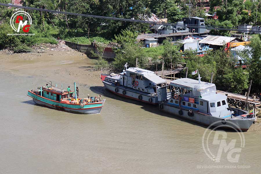ရခိုင်တွင် ရေလမ်းခရီးသွားလာမှုကို စစ်ကောင်စီက တင်းကျပ်စွာ စစ်ဆေးနေ နိုင်ငံတကာမြန်မာ့သတင်း