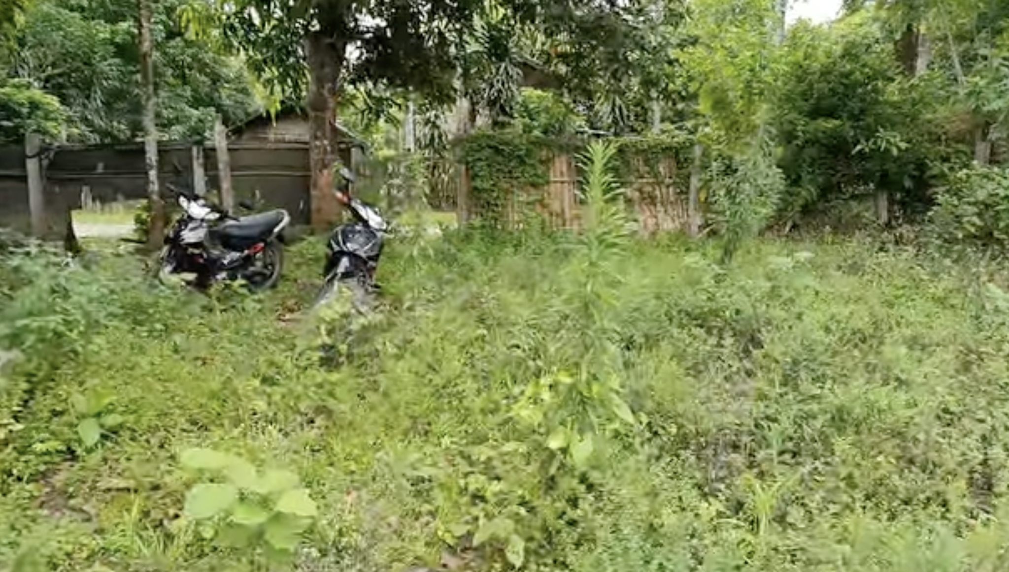 စန်းကား စစ်ရှောင်ပြည်သူတွေရဲ့ နေအိမ် ဖောက်ထွင်းဖျက်ဆီးခံရ နိုင်ငံတကာမြန်မာ့သတင်း