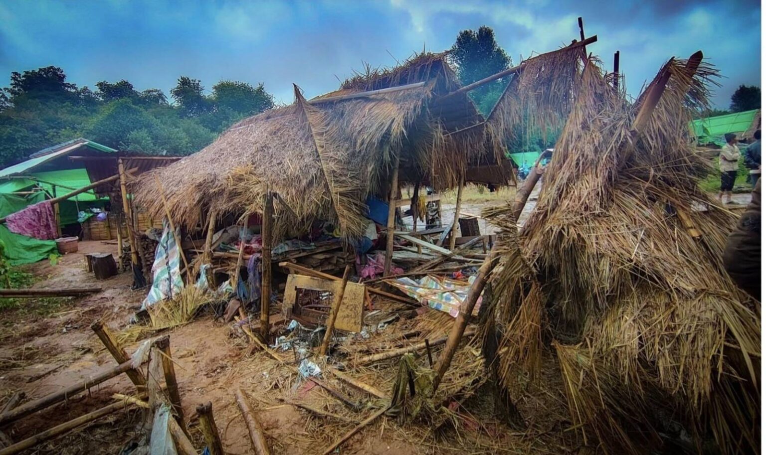 ဖယ်ခုံမြို့နယ် စစ်ရှောင်စခန်းတစ်နေရာကို စစ်ကောင်စီ ဗုံးကြဲ၊ မိသားစုဝင