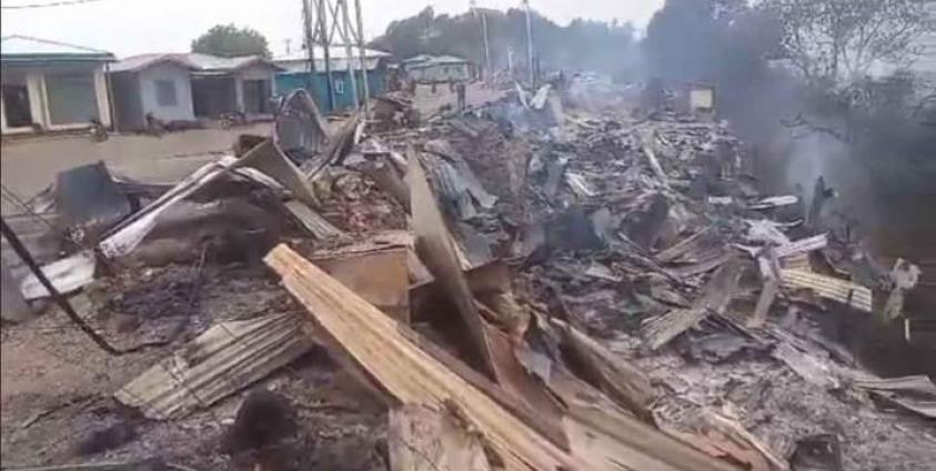 ဟားခါးမြို့နယ် သီနမ်းကျေးရွာက လူနေအိမ် ၉ လုံးကို စစ်ကောင်စီက မီးရှို့ နိုင်ငံတကာမြန်မာ့သတင်း