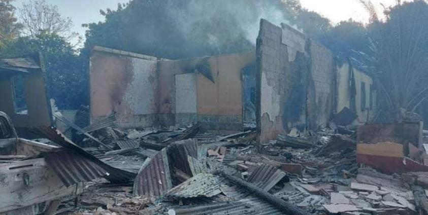 ဘုရားသုံးဆူမြို့ရှိ ထွေအုပ်၊ လဝက၊ စည်ပင်နှင့် စရဖရုံးအားလုံး မီးလောင်ပြာကျ နိုင်ငံတကာမြန်မာ့သတင်း