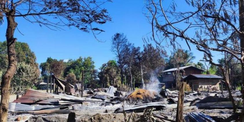 စစ်ကောင်စီတပ်က စစ်ကိုင်းတိုင်းတွင် အောက်တိုဘာလအတွင်း နေအိမ် ၁၀၀၀ ကျော် မီးရှို့ဖျက်ဆီးခဲ့ဟု Nug