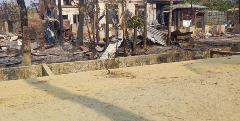 Junta Troops and Muslim Militia Arson Rampage in Buthidaung Over 200 ...