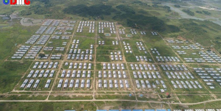 Foreign delegation visits refugee transit camps in Maungdaw Twsp ...