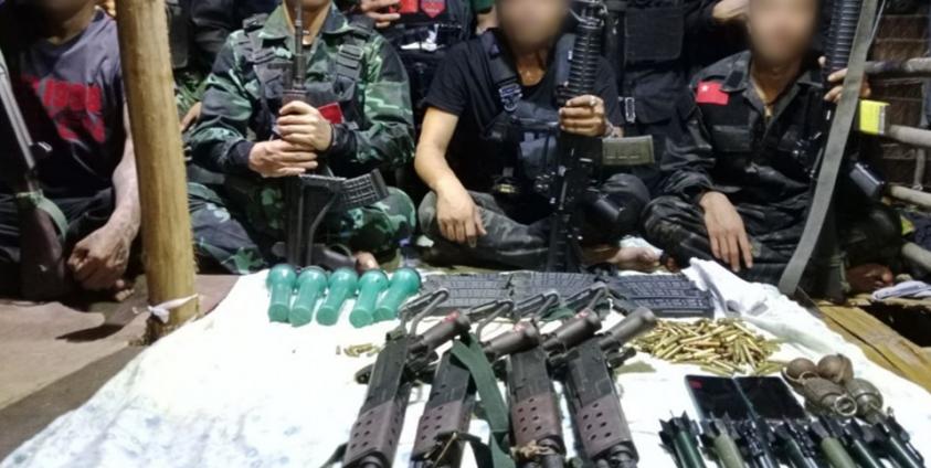 စစ်ကောင်စီတပ်သားများ စီးနင်းလာသည့်ကား တိုက်ခိုက်ခံရ၍ ၄ ဦး သေဆုံး နိုင်ငံတကာမြန်မာ့သတင်း