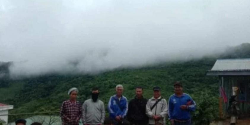 ZRA-EC က စစ်မှုထမ်းရန်ဖမ်းသွားသော တုန်းဇန်ကျေးရွာက အသက်မပြည့်ကလေးငယ်မ ...