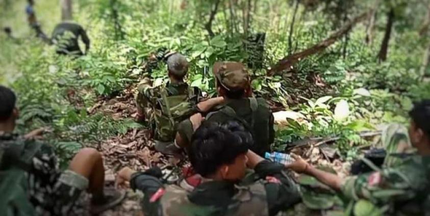 Three junta army deserters apprehended by PDFs in Sagaing’s Indaw ...
