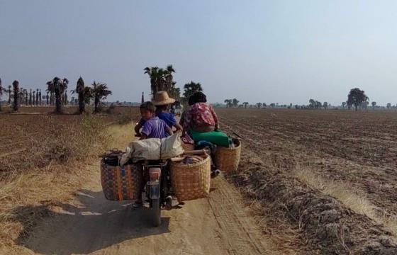 ရန်ကုန်တွင် လွတ်လပ်ရေးနေ့အတွက် တိုင်းရင်းသားကိုယ်စားပြုအလံများကိုစစ်ကောင်စီ ရုပ်ပြ ချိတ်ဆွဲ