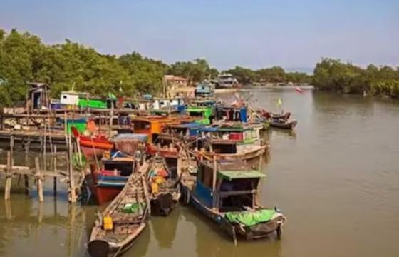 Student Armed Force captures 14 soldiers from the Junta, including ...